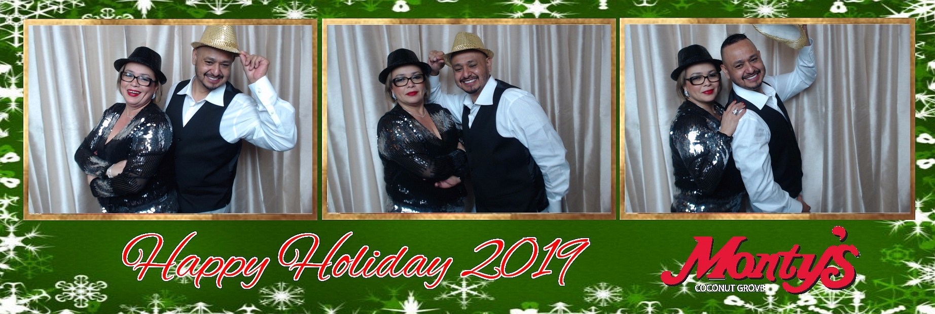 Monty's Raw Bar Holiday Party | Miami Party Photo Booth